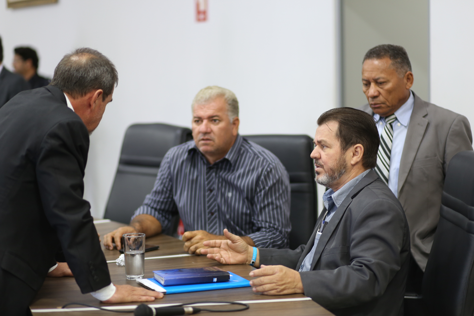 Câmara aprova inclusão de grupo sanguíneo e fator RH em uniformes dos alunos da rede municipal ...