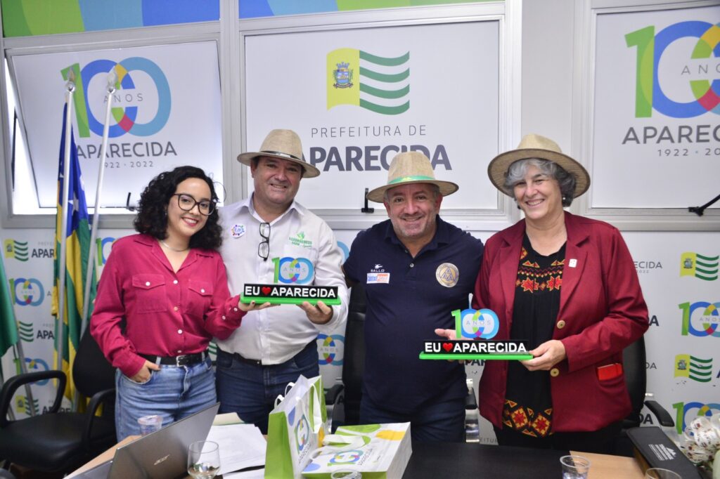 Prefeito Vilmar Mariano assina termo de permissão para Agrobusiness ...